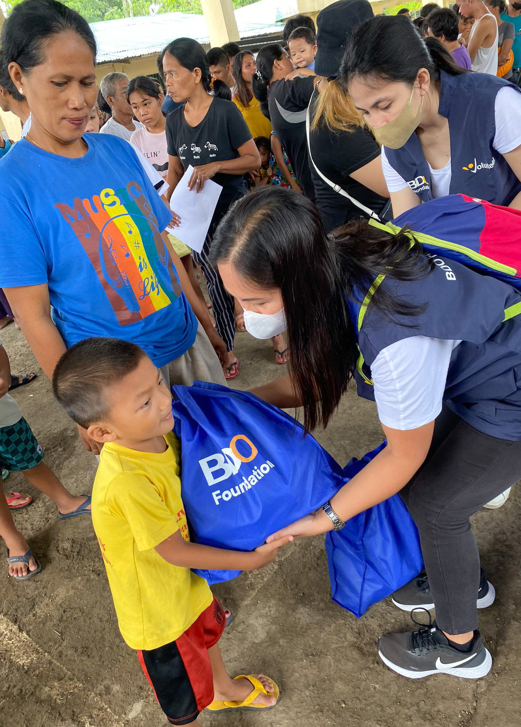 BDO volunteers aid areas affected by Mayon eruption – League of ...